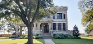 The Beautiful Home Decor I Saw in Waco, Texas - Victorian Lane Farms