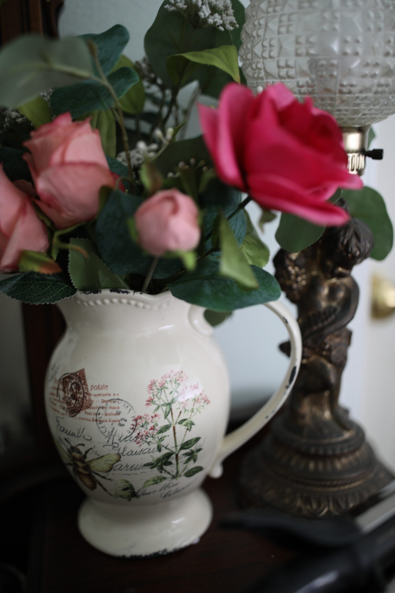 How to Decorate a Bedroom with Goodwill Finds - Victorian Lane Farms